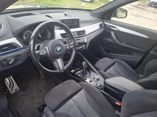 Grey BMW X1 2018 in Kaunas, with an engine capacity of 2.00 L and mileage of 171 thousand km for 11700 €, photo 10 on AUTOMOTO.COM.LV