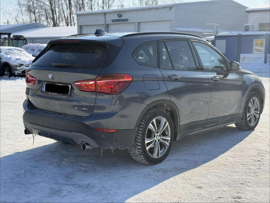 Pelēks BMW X1 2018 Kaišiadorys, ar dzinēja tilpumu 2.00 L un nobraukumu 108 tūkst. km par 18400 €, foto 3 vietnē AUTOMOTO.COM.LV