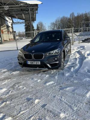 Pelēks BMW X1 2018 Alīta, ar dzinēja tilpumu 2.00 L un nobraukumu 84 tūkst. km par 16999 €, foto 4 vietnē AUTOMOTO.COM.LV