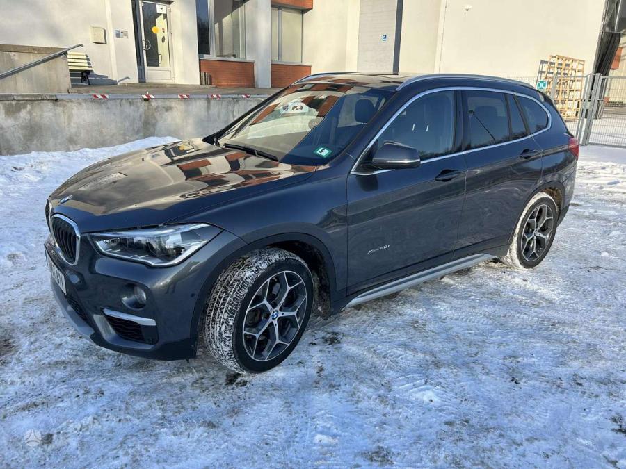 Pelēks BMW X1 2018 Alīta, ar dzinēja tilpumu 2.00 L un nobraukumu 84 tūkst. km par 16999 €, foto 14 vietnē AUTOMOTO.COM.LV