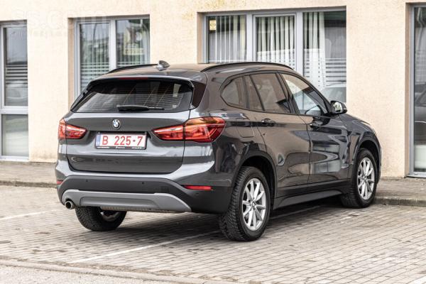 Grey BMW X1 2018 in Jelgava, with an engine capacity of 1.50 L and mileage of 204 thousand km for 12990 €, photo 8 on AUTOMOTO.COM.LV