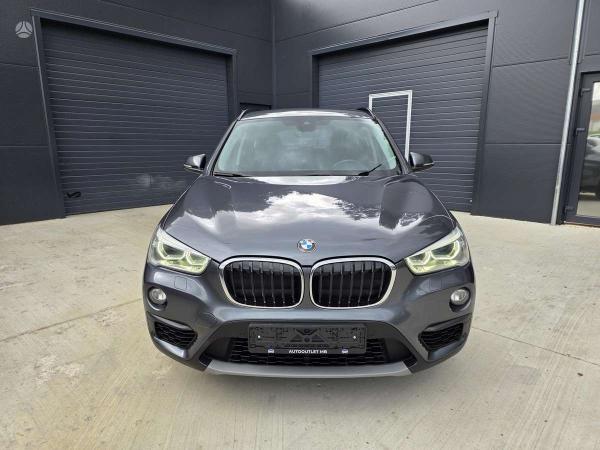 Grey BMW X1 2018 in Utena, with an engine capacity of 2.00 L and mileage of 271 thousand km for 12490 €, photo 5 on AUTOMOTO.COM.LV