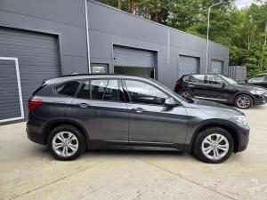 Grey BMW X1 2018 in Utena, with an engine capacity of 2.00 L and mileage of 271 thousand km for 12490 €, photo 7 on AUTOMOTO.COM.LV
