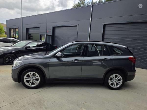 Grey BMW X1 2018 in Utena, with an engine capacity of 2.00 L and mileage of 271 thousand km for 12490 €, photo 7 on AUTOMOTO.COM.LV