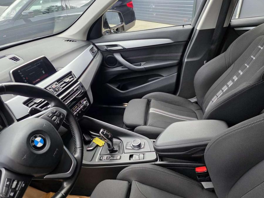 Grey BMW X1 2018 in Utena, with an engine capacity of 2.00 L and mileage of 271 thousand km for 12490 €, photo 12 on AUTOMOTO.COM.LV