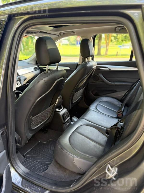 Grey BMW X1 2018 in Ogre, with an engine capacity of 1.50 L and mileage of 196 thousand km for 15000 €, photo 9 on AUTOMOTO.COM.LV