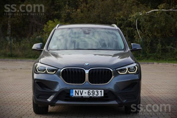 Pelēks BMW X1 2019 Rīga, ar dzinēja tilpumu 1.50 L un nobraukumu 0 tūkst. km par 8000 €, foto 2 vietnē AUTOMOTO.COM.LV