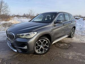 Pelēks BMW X1 2019 Tauragė, ar dzinēja tilpumu 1.50 L un nobraukumu 202 tūkst. km par 17300 €, foto  vietnē AUTOMOTO.COM.LV