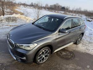 Grey BMW X1 2019 in Taurage, with an engine capacity of 1.50 L and mileage of 202 thousand km for 17300 €, photo 2 on AUTOMOTO.COM.LV