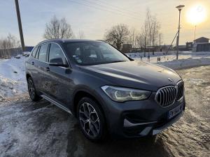 Grey BMW X1 2019 in Taurage, with an engine capacity of 1.50 L and mileage of 202 thousand km for 17300 €, photo 11 on AUTOMOTO.COM.LV