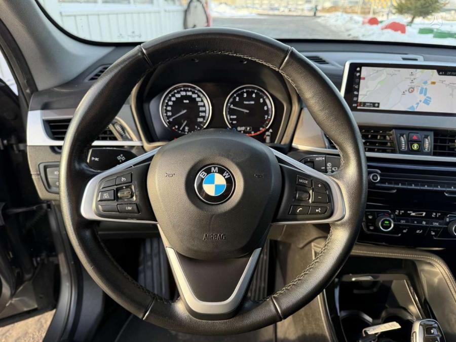 Grey BMW X1 2019 in Taurage, with an engine capacity of 1.50 L and mileage of 202 thousand km for 17300 €, photo 20 on AUTOMOTO.COM.LV