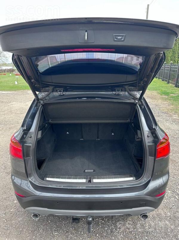 Grey BMW X1 2019 in Ludza, with an engine capacity of 2.00 L and mileage of 146 thousand km for 17300 €, photo 8 on AUTOMOTO.COM.LV