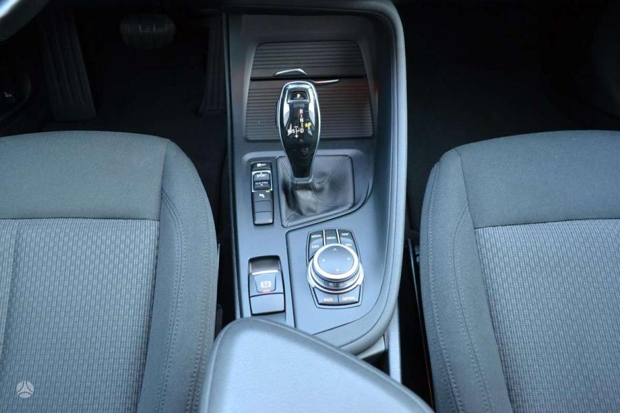 Pelēks BMW X1 2019 Viļņa, ar dzinēja tilpumu 2.00 L un nobraukumu 169 tūkst. km par 17000 €, foto 24 vietnē AUTOMOTO.COM.LV