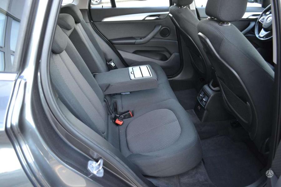 Pelēks BMW X1 2019 Viļņa, ar dzinēja tilpumu 2.00 L un nobraukumu 169 tūkst. km par 17000 €, foto 34 vietnē AUTOMOTO.COM.LV