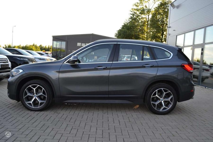 Pelēks BMW X1 2019 Viļņa, ar dzinēja tilpumu 2.00 L un nobraukumu 169 tūkst. km par 17000 €, foto 38 vietnē AUTOMOTO.COM.LV