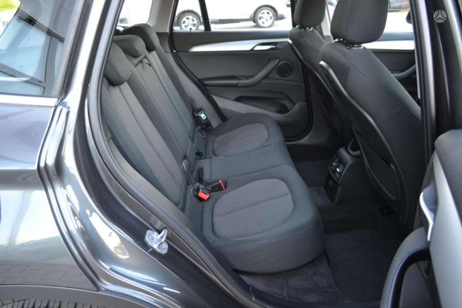 Pelēks BMW X1 2019 Viļņa, ar dzinēja tilpumu 2.00 L un nobraukumu 169 tūkst. km par 16500 €, foto 24 vietnē AUTOMOTO.COM.LV