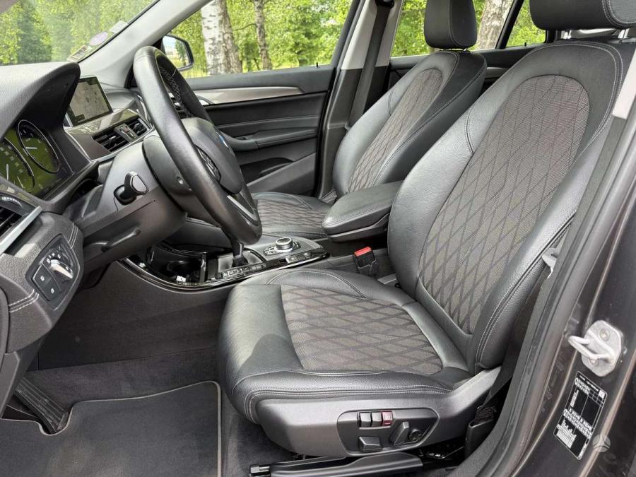Pelēks BMW X1 2019 Tauragė, ar dzinēja tilpumu 1.50 L un nobraukumu 202 tūkst. km par 14600 €, foto 17 vietnē AUTOMOTO.COM.LV