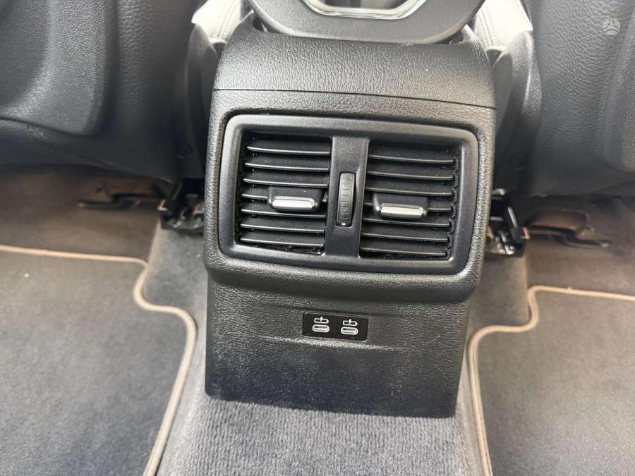 Pelēks BMW X1 2019 Tauragė, ar dzinēja tilpumu 1.50 L un nobraukumu 202 tūkst. km par 14600 €, foto 33 vietnē AUTOMOTO.COM.LV