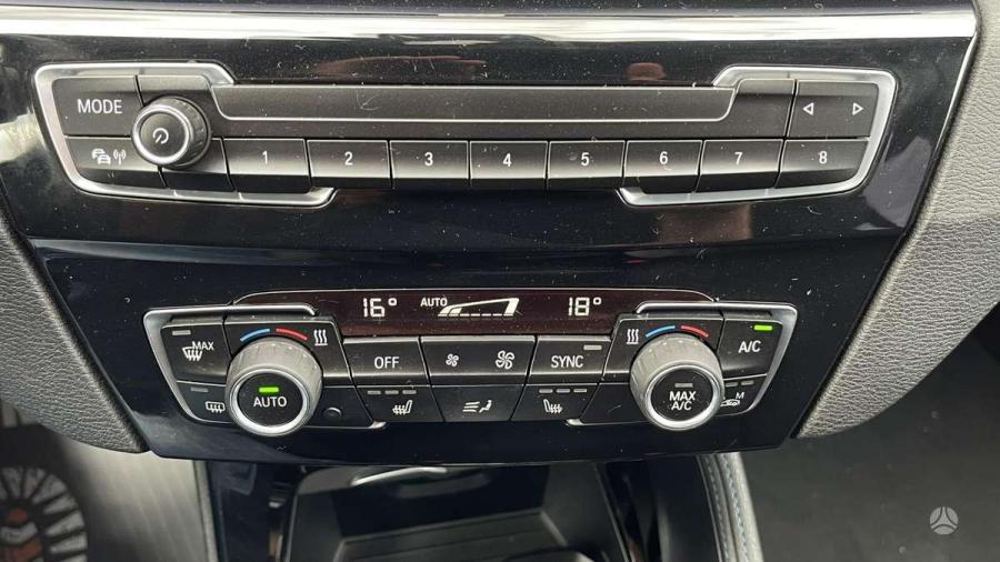 Grey BMW X1 2019 in Marijampole, with an engine capacity of 2.00 L and mileage of 373 thousand km for 12900 €, photo 38 on AUTOMOTO.COM.LV