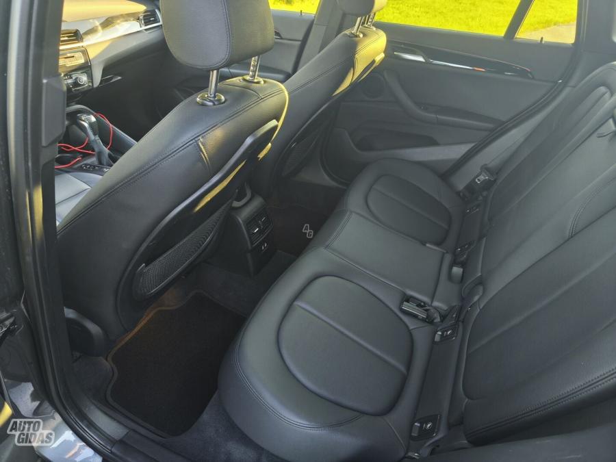 Grey BMW X1 2019 in Marijampole, with an engine capacity of 2.00 L and mileage of 71 thousand km for 15500 €, photo 20 on AUTOMOTO.COM.LV