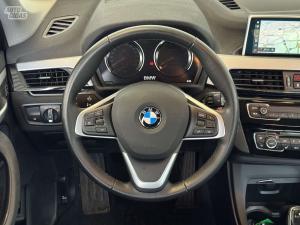 Grey BMW X1 2020 in Kaunas, with an engine capacity of 2.00 L and mileage of 16 thousand km for 29496 €, photo 5 on AUTOMOTO.COM.LV