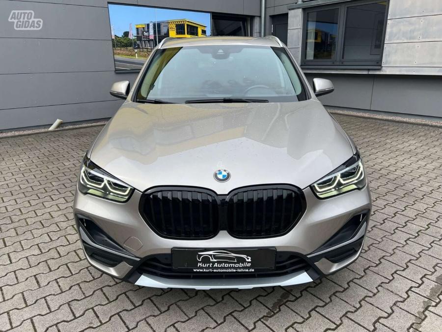 Grey BMW X1 2020 in Kaunas, with an engine capacity of 2.00 L and mileage of 98 thousand km for 29600 €, photo 9 on AUTOMOTO.COM.LV