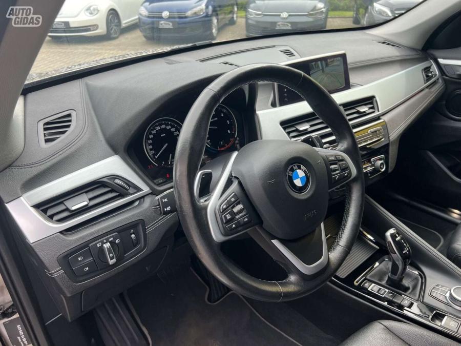 Grey BMW X1 2020 in Kaunas, with an engine capacity of 2.00 L and mileage of 98 thousand km for 29600 €, photo 13 on AUTOMOTO.COM.LV