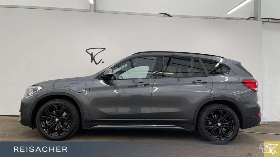 Grey BMW X1 2020 in Kaunas, with an engine capacity of 1.50 L and mileage of 42 thousand km for 28261 €, photo 9 on AUTOMOTO.COM.LV