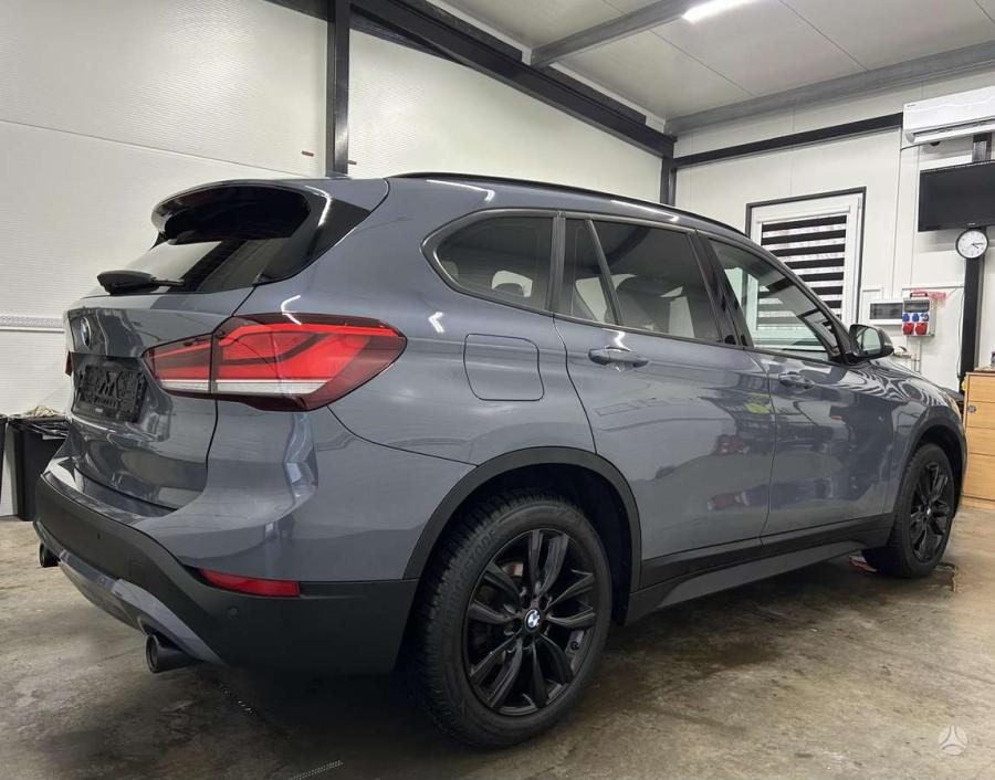 Pelēks BMW X1 2020 Utena, ar dzinēja tilpumu 2.00 L un nobraukumu 195 tūkst. km par 17550 €, foto 2 vietnē AUTOMOTO.COM.LV