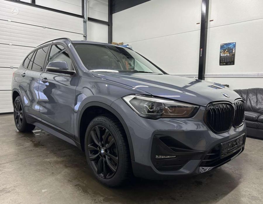 Pelēks BMW X1 2020 Utena, ar dzinēja tilpumu 2.00 L un nobraukumu 195 tūkst. km par 17550 €, foto 3 vietnē AUTOMOTO.COM.LV