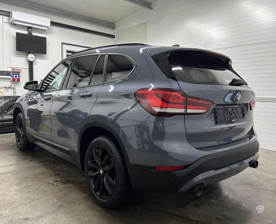 Pelēks BMW X1 2020 Utena, ar dzinēja tilpumu 2.00 L un nobraukumu 195 tūkst. km par 17550 €, foto 4 vietnē AUTOMOTO.COM.LV