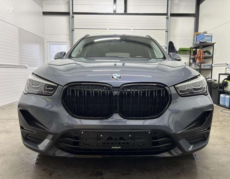 Pelēks BMW X1 2020 Utena, ar dzinēja tilpumu 2.00 L un nobraukumu 195 tūkst. km par 17550 €, foto 5 vietnē AUTOMOTO.COM.LV