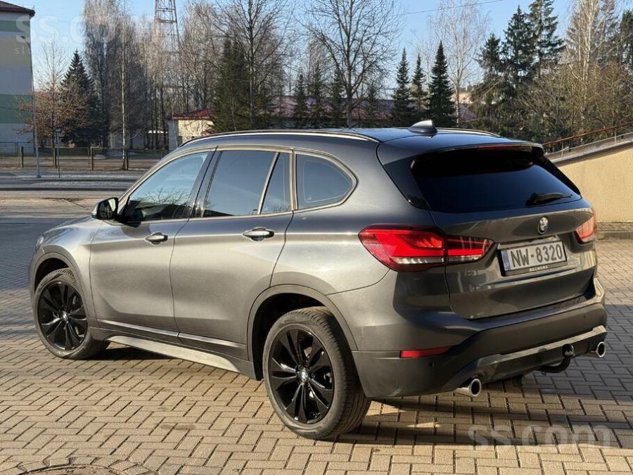 Pelēks BMW X1 2020 Aizkraukle, ar dzinēja tilpumu 2.00 L un nobraukumu 294 tūkst. km par 15670 €, foto 3 vietnē AUTOMOTO.COM.LV