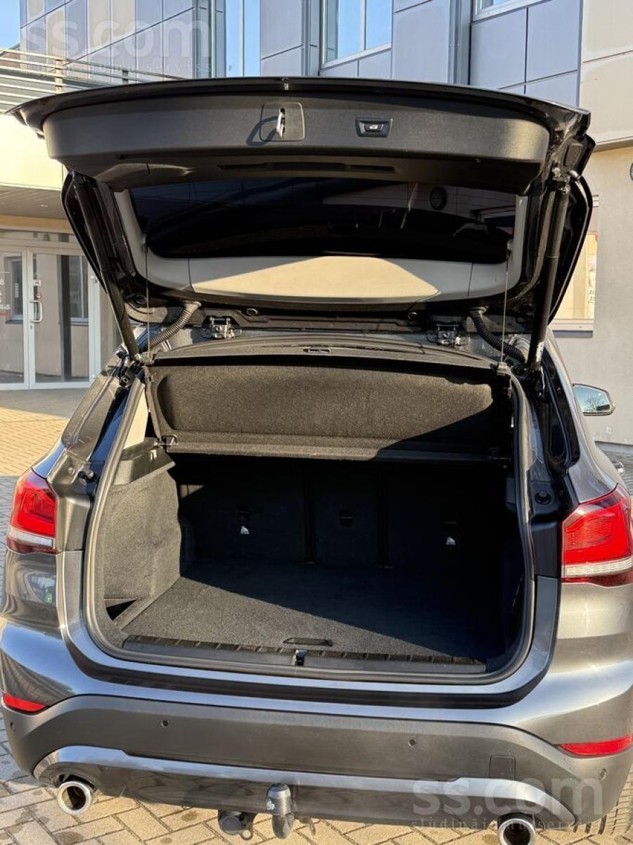Pelēks BMW X1 2020 Aizkraukle, ar dzinēja tilpumu 2.00 L un nobraukumu 294 tūkst. km par 15670 €, foto 7 vietnē AUTOMOTO.COM.LV