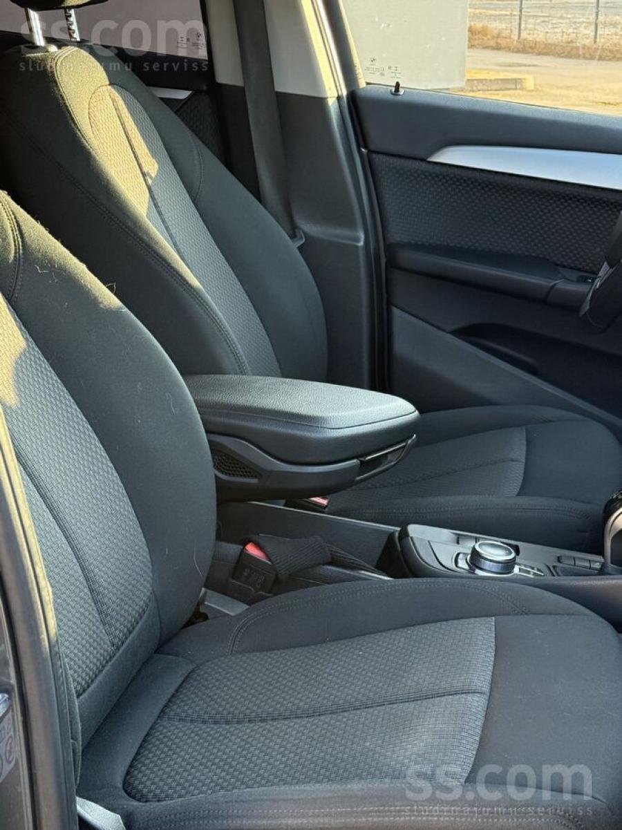 Pelēks BMW X1 2020 Aizkraukle, ar dzinēja tilpumu 2.00 L un nobraukumu 294 tūkst. km par 15670 €, foto 17 vietnē AUTOMOTO.COM.LV
