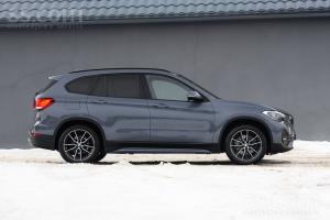 Grey BMW X1 2020 in Jelgava, with an engine capacity of 1.50 L and mileage of 173 thousand km for 21000 €, photo 5 on AUTOMOTO.COM.LV