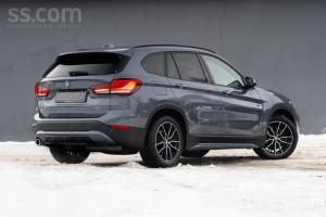 Grey BMW X1 2020 in Jelgava, with an engine capacity of 1.50 L and mileage of 173 thousand km for 21000 €, photo 6 on AUTOMOTO.COM.LV