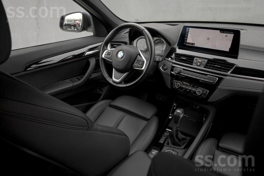Grey BMW X1 2020 in Jelgava, with an engine capacity of 1.50 L and mileage of 173 thousand km for 21000 €, photo 11 on AUTOMOTO.COM.LV
