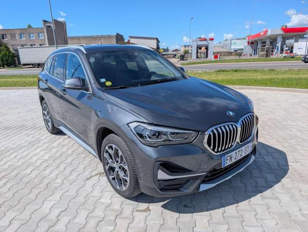 Pelēks BMW X1 2020 Tauragė, ar dzinēja tilpumu 2.00 L un nobraukumu 270 tūkst. km par 16335 €, foto 1 vietnē AUTOMOTO.COM.LV