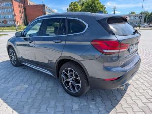 Grey BMW X1 2020 in Taurage, with an engine capacity of 2.00 L and mileage of 270 thousand km for 16335 €, photo 7 on AUTOMOTO.COM.LV