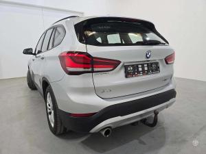 Grey BMW X1 2020 in Vilnius, with an engine capacity of 1.50 L and mileage of 180 thousand km for 17000 €, photo 5 on AUTOMOTO.COM.LV