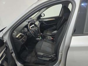 Grey BMW X1 2020 in Vilnius, with an engine capacity of 1.50 L and mileage of 180 thousand km for 17000 €, photo 7 on AUTOMOTO.COM.LV