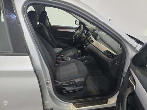 Grey BMW X1 2020 in Vilnius, with an engine capacity of 1.50 L and mileage of 180 thousand km for 17000 €, photo 11 on AUTOMOTO.COM.LV