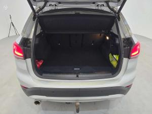 Grey BMW X1 2020 in Vilnius, with an engine capacity of 1.50 L and mileage of 180 thousand km for 17000 €, photo 15 on AUTOMOTO.COM.LV