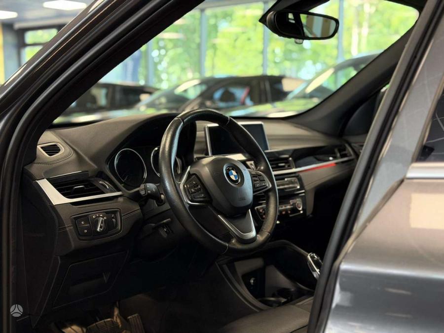 Grey BMW X1 2020 in Klaipeda, with an engine capacity of 2.00 L and mileage of 160 thousand km for 20500 €, photo 3 on AUTOMOTO.COM.LV