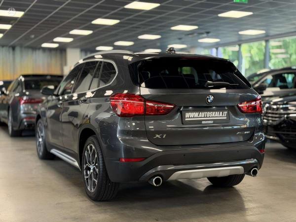 Grey BMW X1 2020 in Klaipeda, with an engine capacity of 2.00 L and mileage of 160 thousand km for 20500 €, photo 3 on AUTOMOTO.COM.LV