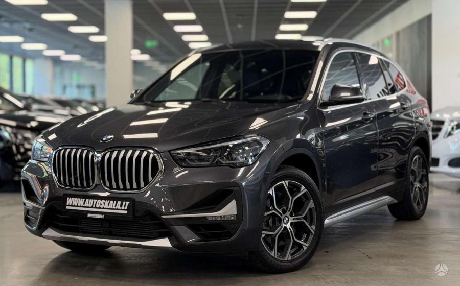Grey BMW X1 2020 in Klaipeda, with an engine capacity of 2.00 L and mileage of 160 thousand km for 20500 €, photo 16 on AUTOMOTO.COM.LV