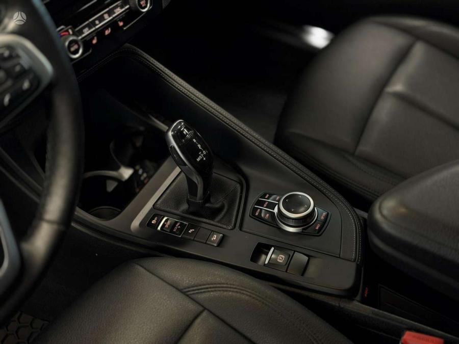 Grey BMW X1 2020 in Klaipeda, with an engine capacity of 2.00 L and mileage of 160 thousand km for 20500 €, photo 25 on AUTOMOTO.COM.LV