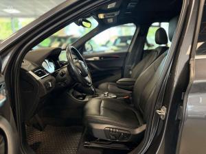 Grey BMW X1 2020 in Klaipeda, with an engine capacity of 2.00 L and mileage of 160 thousand km for 20500 €, photo 30 on AUTOMOTO.COM.LV