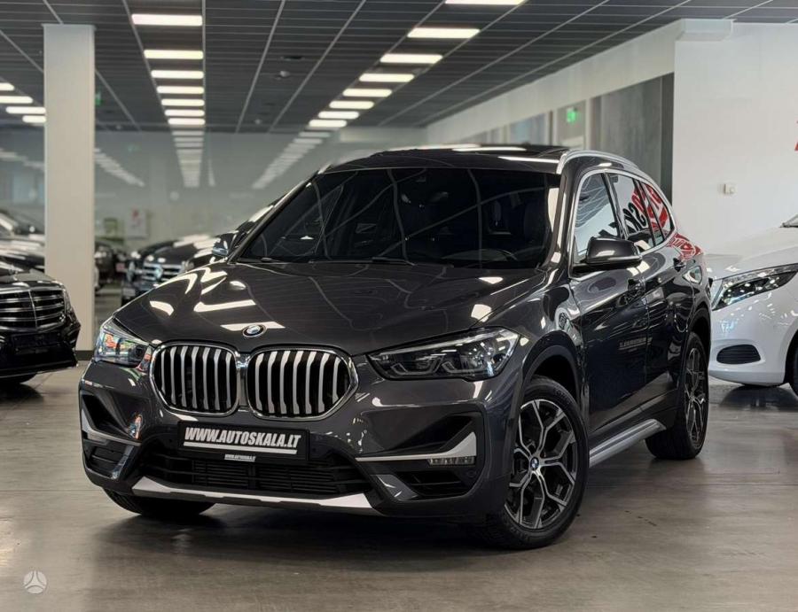 Grey BMW X1 2020 in Klaipeda, with an engine capacity of 2.00 L and mileage of 160 thousand km for 20500 €, photo 32 on AUTOMOTO.COM.LV